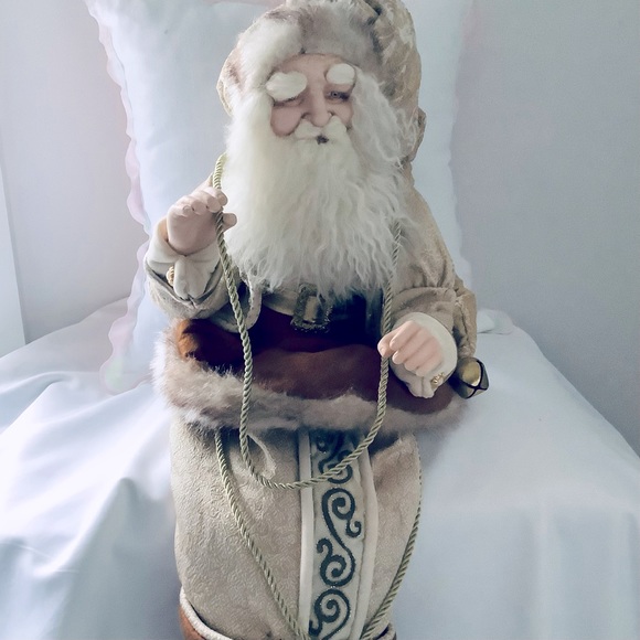 Accents | Victorian Tan Gold Shelf Sitting Santa Decor | Poshmark